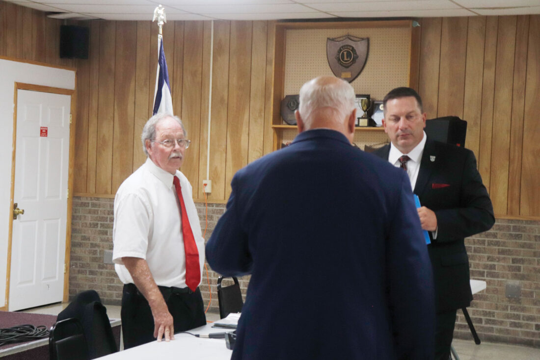 Vienna City Council replaces Bibbee, honors Azinger | News, Sports ...